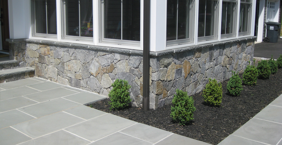 Yukon Range Fieldstone™ | Natural Stone Solutions