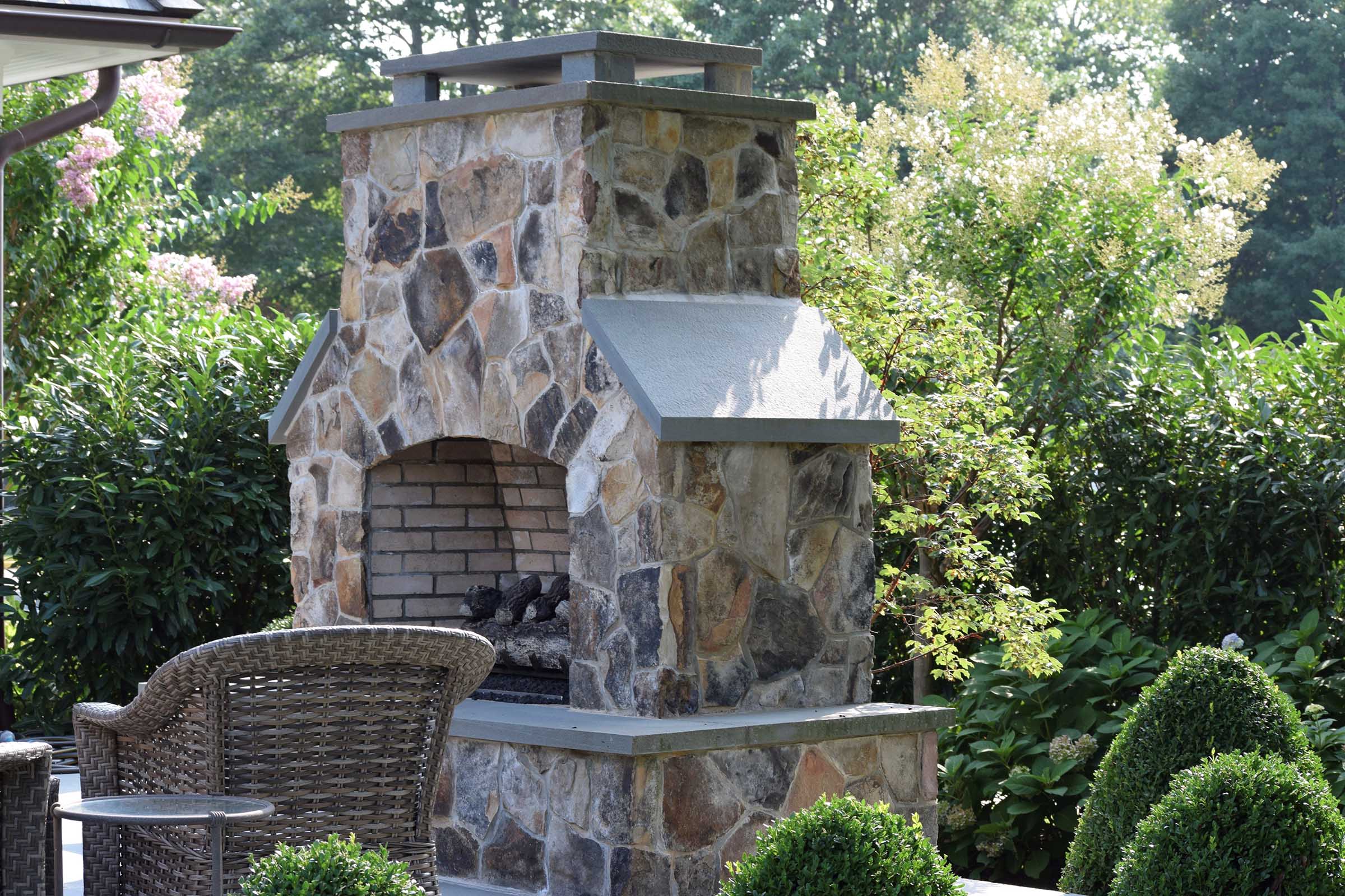 NSS Thin Stone | Natural Stone Veneer | Stone Wall Fireplace